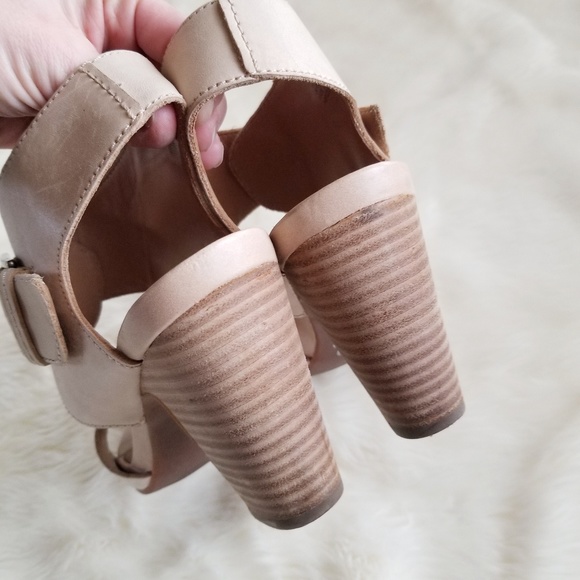 Clarks | Shoes | Clarks Leather Mod Block Heel Buckle Sandal | Poshmark